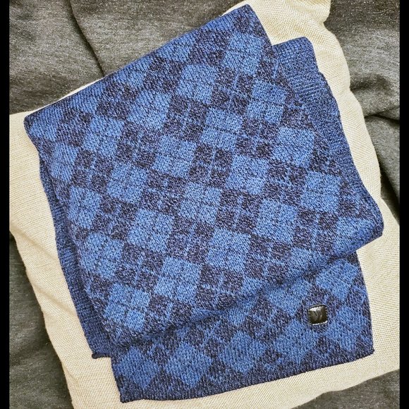isotoner | Accessories | Vintage Isotoner Blue Plaid Pattern Knit Scarf ...